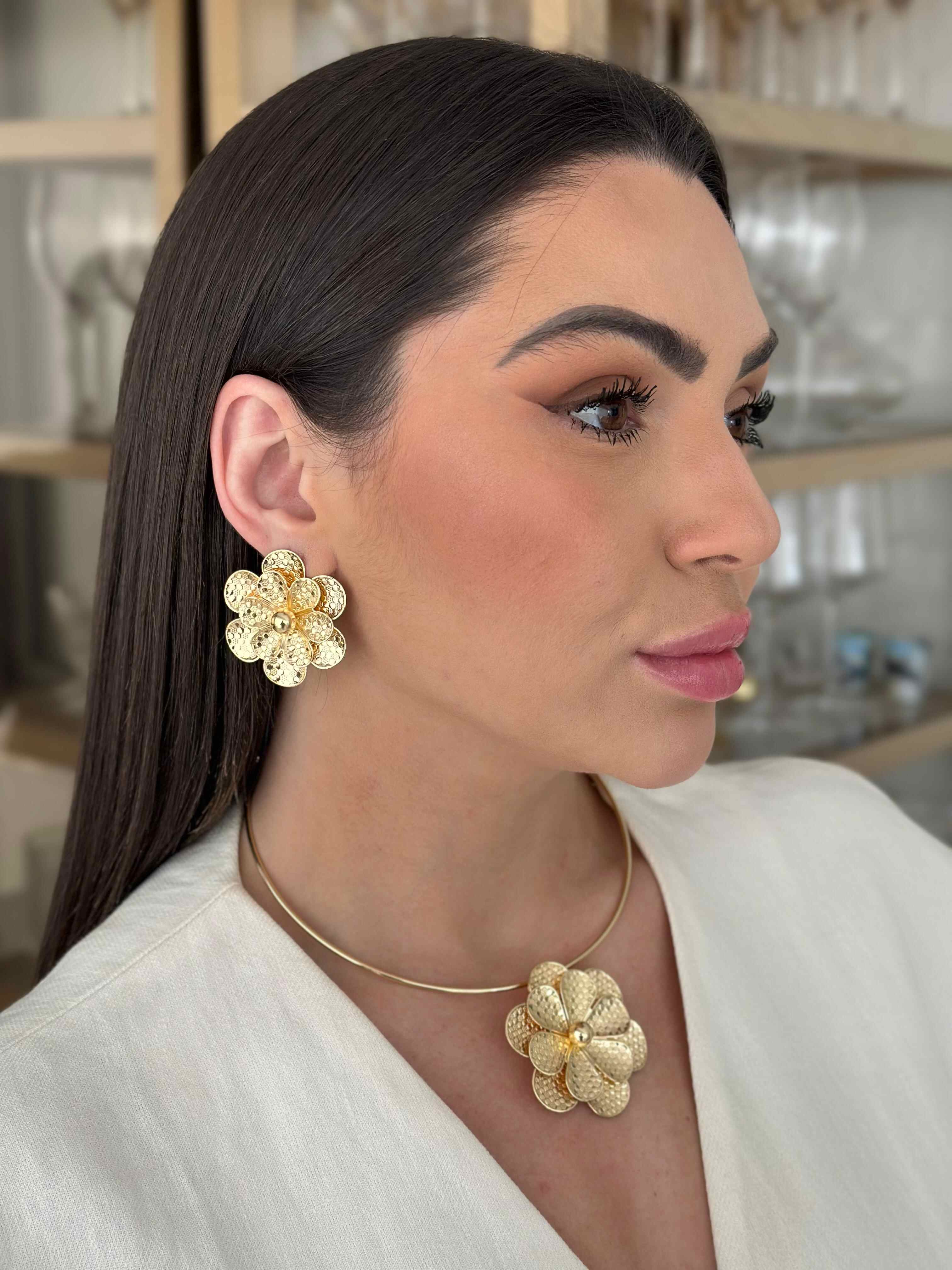 Conjunto Aro Flor Folheado a Ouro18K